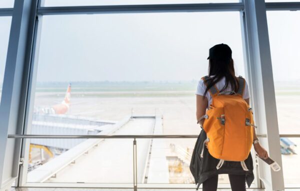 5 Must-Haves for Making Long Flights as Comfortable As Possible