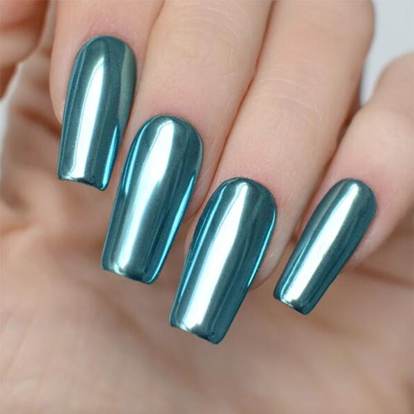 Shine Bright: 29 Gorgeous Metallic Nails You Should Try - Sass Magazine